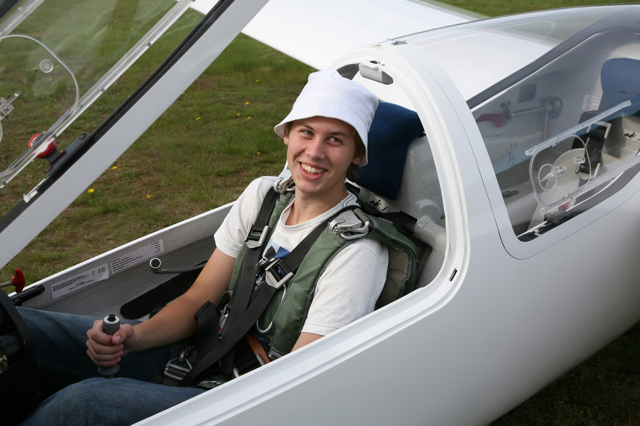 Learn to Glide: How to Become a Glider Pilot – 615vgs.com